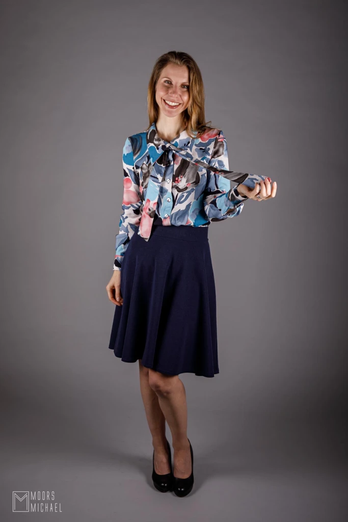 Lova III – de weg naar de perfecte blouse – Girls in Uniform